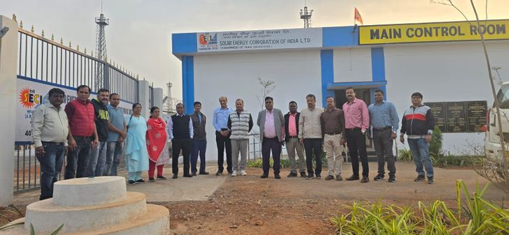 NIT Raipur's team visited the solar energy power generation plant