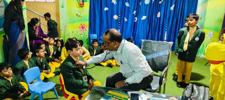 Health checkup of children and staff done in Junior DPS | जूनियर डीपीएस ...