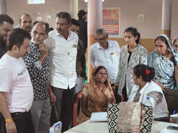 Health counseling camp organized in Singhana of Manawar | मनावर के ...