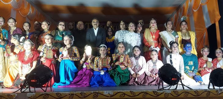 Distraction from social media, in this era children should be connected ...