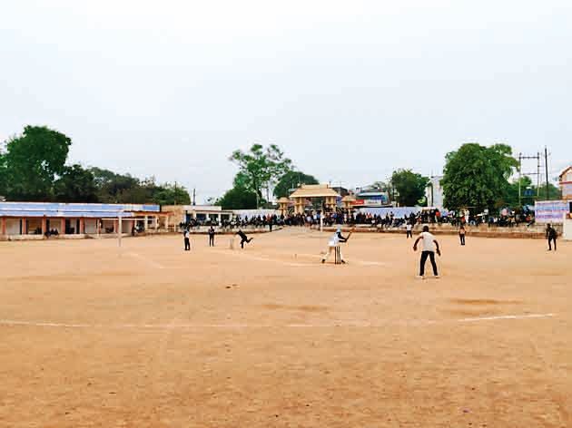 Viraura and Prithvipur teams made it to the semi-finals | विरौरा और ...