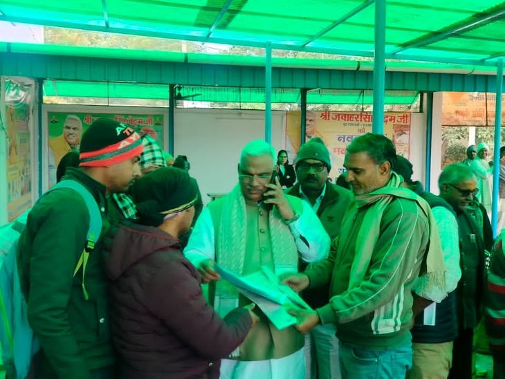 Outrage among E-Mitra Plus machine operators | ई-मित्र प्लस मशीन ...