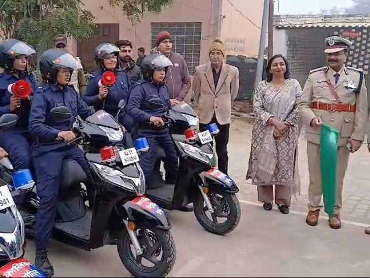 SP sent off Kalika Patrolling Unit. Will be deployed in crowded areas ...