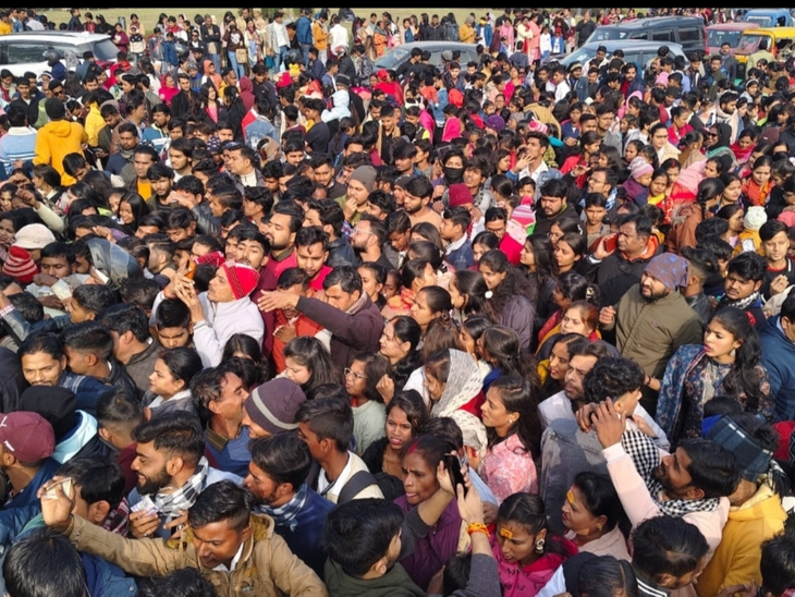 Parks and Imam Bada full New Year Lucknow | नए साल पर जनेश्वर मिश्र ...