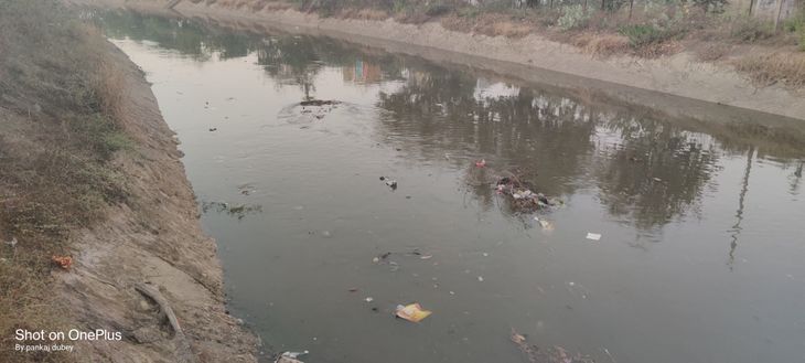 When water was released from the barrage for the Rabi crop, the garbage ...