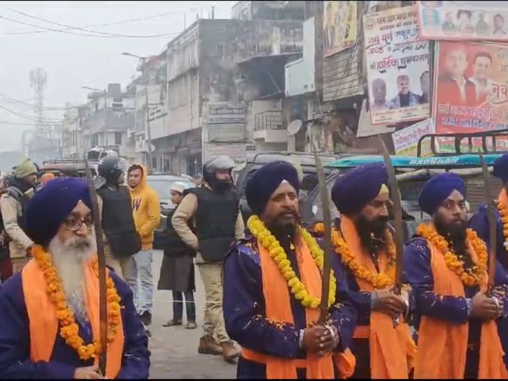Grand procession on the Parshad of Guru Gobind Singh | गुरु गोविंद सिंह ...