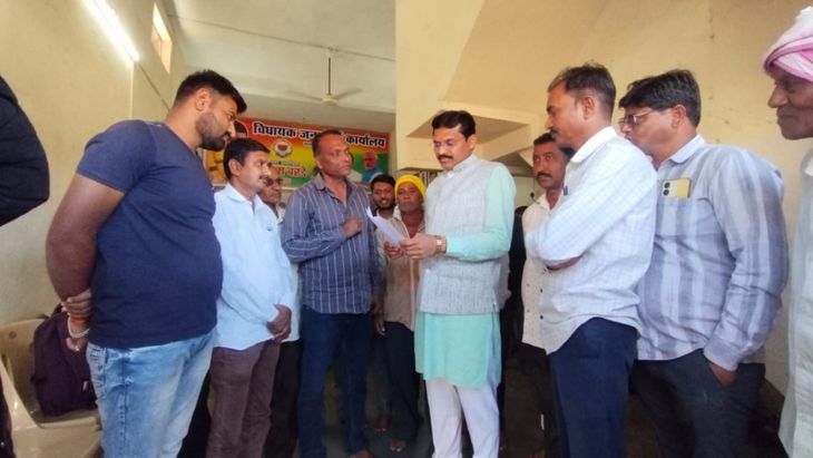 Demand to start bridge construction from MLA | विधायक से पुल निर्माण ...
