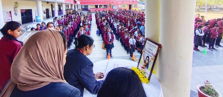 Children celebrated Savitri Phule's birth anniversary at Paradise ...