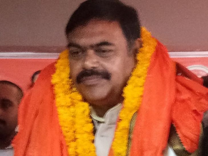 Santosh Patel became the new BJP district president of Rohtas | संतोष पटेल बने रोहतास के नए ...