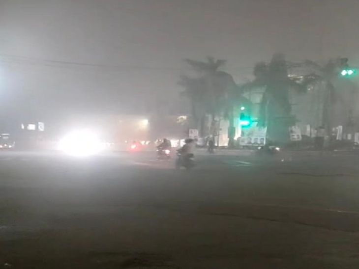 The thickest fog so far at night, visibility 50 meters
