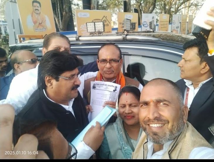 Officers of Kirad community met Union Minister Shivraj | किराड़ समाज के ...