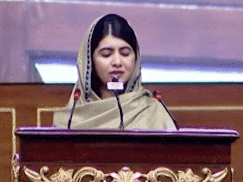 Malala Yousafzai VS Taliban; Muslim Leaders | Islamabad Conference | मलाला की अफगान तालिबान के ...