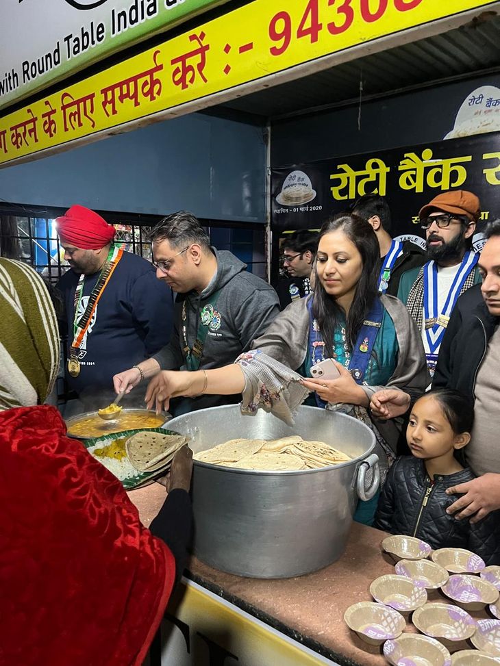 50th anniversary of Roti Bank was celebrated, food was provided to the ...
