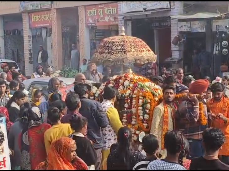 Sai Baba's Palki Yatra taken out in Sonbhadra | साईं बाबा की सोनभद्र ...
