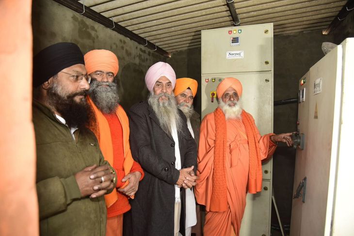 Sant Balbir Singh Seechewal started the first motor of the temporary ...