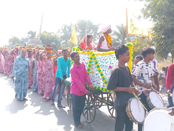 Celebrated the birth anniversary of Guha Nishad Raj in Ram Janaki ...