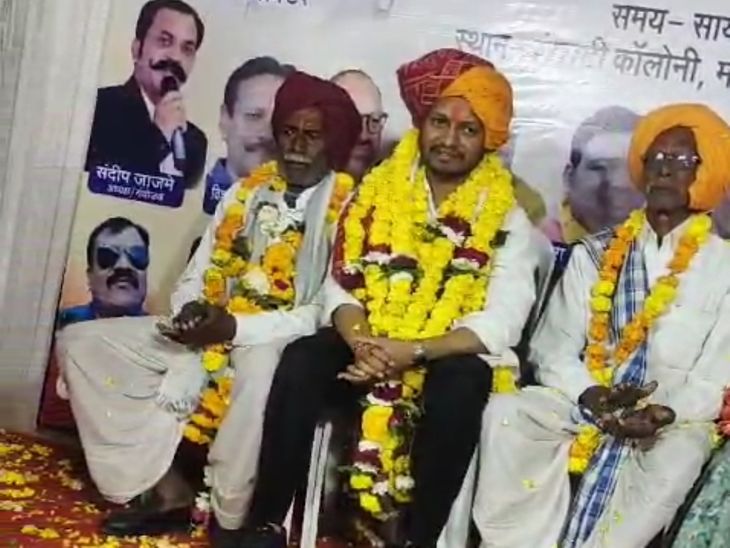 Kamal Mandloi of Manawar became deputy collector | मनावर के कमल मंडलोई ...