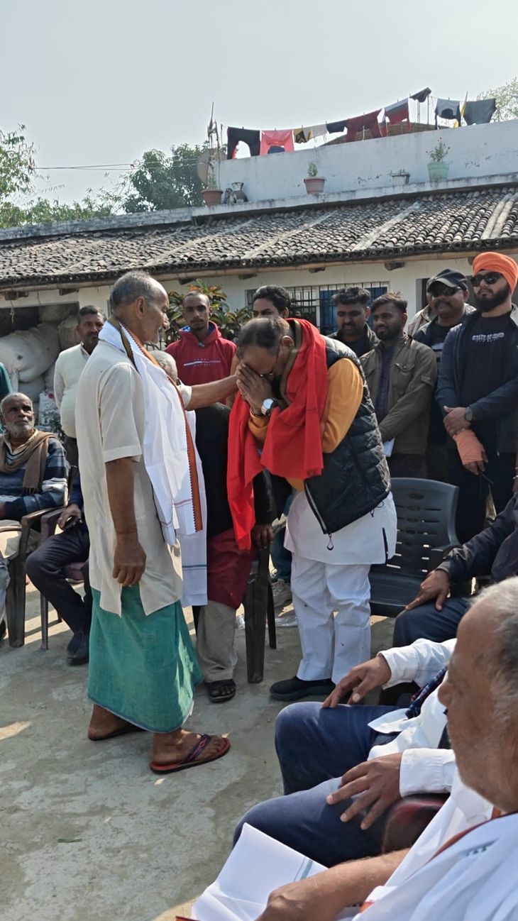 Engineer Ravindra Singh took blessings from the common people by ...