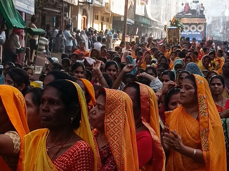 2 km long palanquin procession started from Maa Bageshwari temple | मां ...
