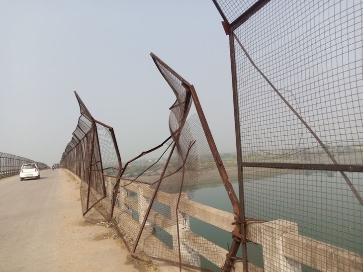 The nets on the Pali bridge broke, fear of accident