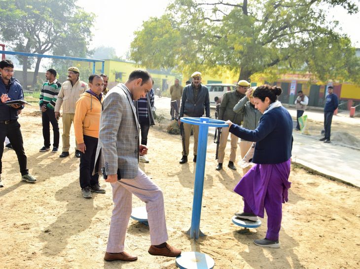 DM strict on poor construction in playground | खेल मैदान में घटिया ...