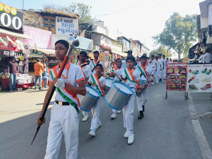 Mount Abu: Shiv Sena pays tribute to Bose on his birth anniversary ...