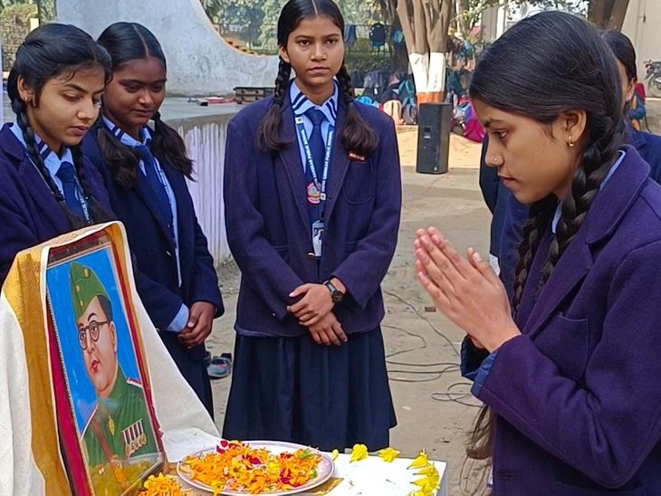 School children on the birth anniversary of Netaji Subhash Chandra Bose ...