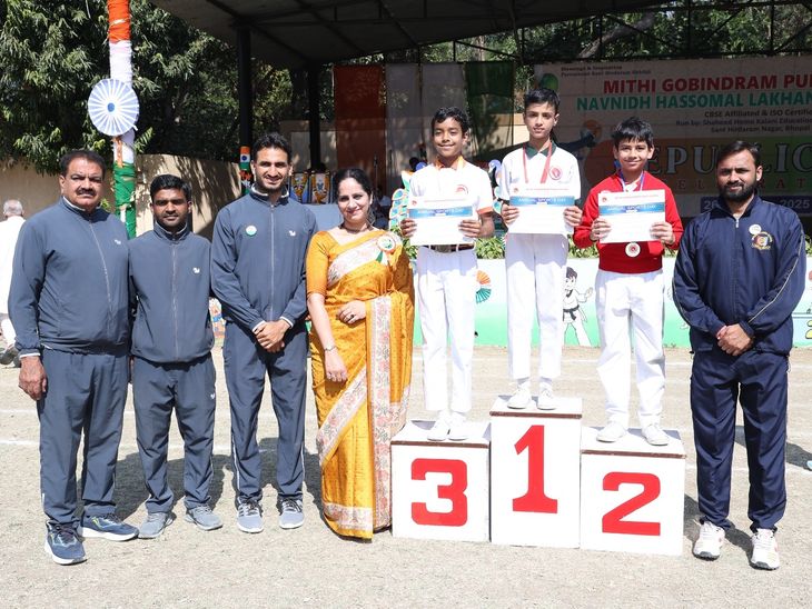 Republic Day celebrated in Mithi Gobindram and Navnidh School | मिठी ...