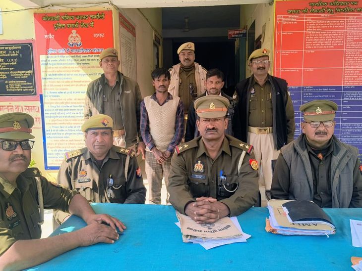 There was a reward of 15 thousand rupees each, they were wanted under ...