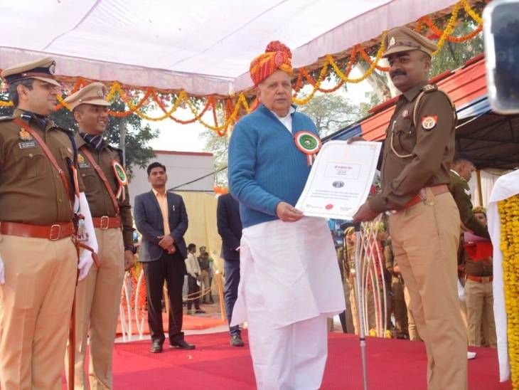 ayodhya. Police officers were awarded with DGP Commendation Medal ...