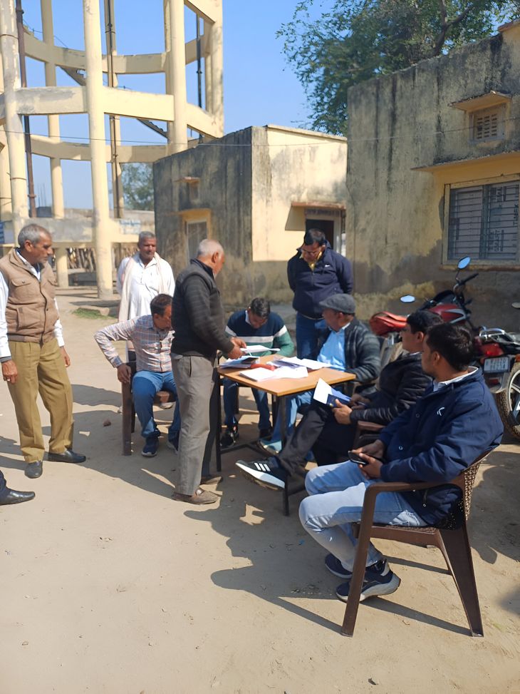 SE of PHED visited Kathumar and conducted public hearing and inspection ...