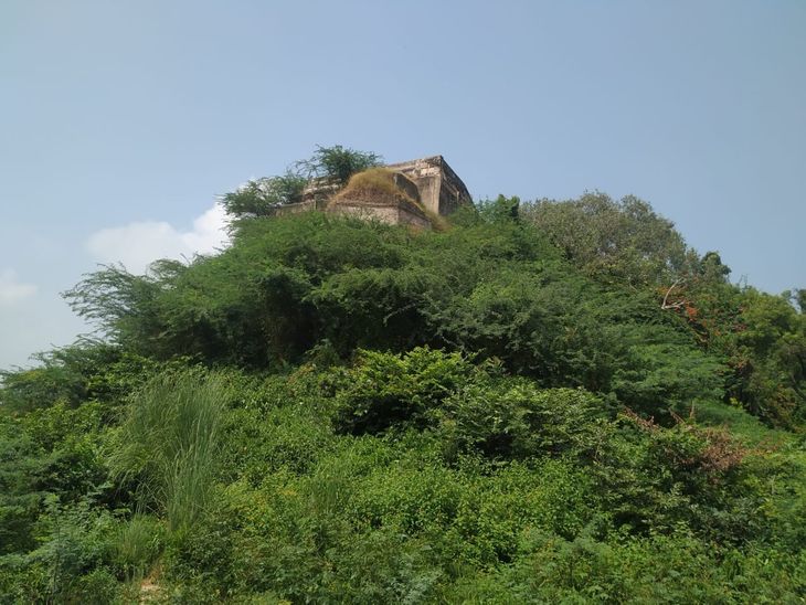 The historical heritage Dalmau Fort is still glorious
