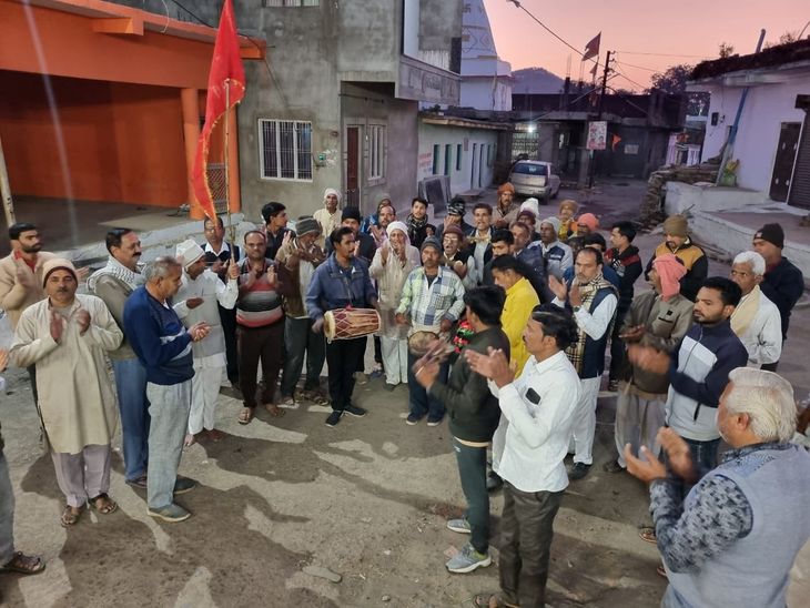 The tradition of continuous Ramdhun in Pathari for 18 years | पठारी में ...