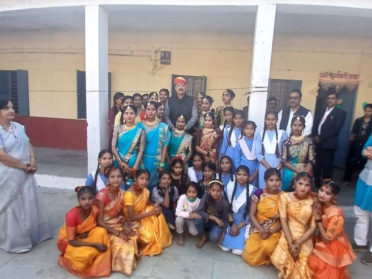 Convocation ceremony in the girls hostel of Pachor | पचोर के बालिका ...