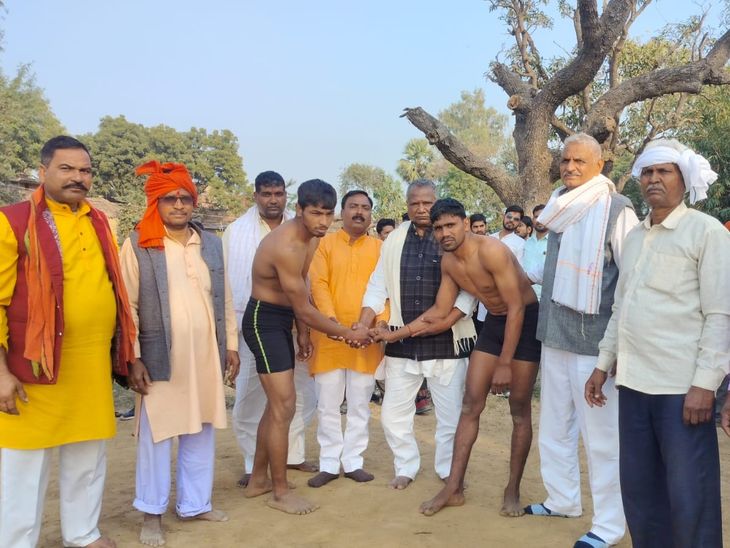 A huge wrestling competition was organized in Kamalpur | कमालपुर में ...