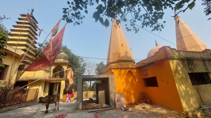 In the Dugda hill temple, the eight-armed Maa Saraswati Swarupini and ...