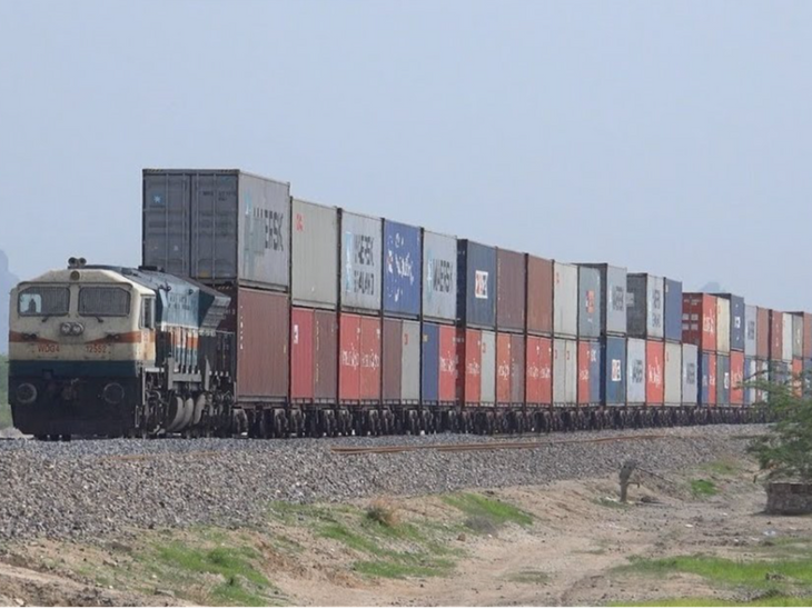 Double stack container train ran between Bhildi-Hanwant station ...