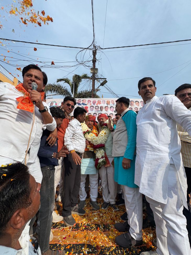 BJP district president was welcomed at many places | भाजपा जिलाध्यक्ष ...