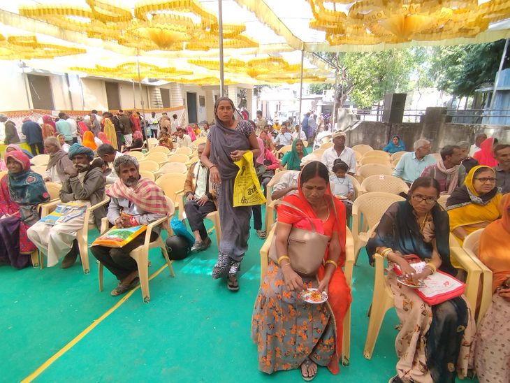 130 certificates were made in the Divyang camp | दिव्यांग शिविर में 130 ...