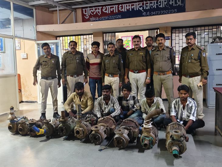 10 stolen pumps worth Rs 7 lakh seized in Dhamnod | धामनोद में 7 लाख के ...