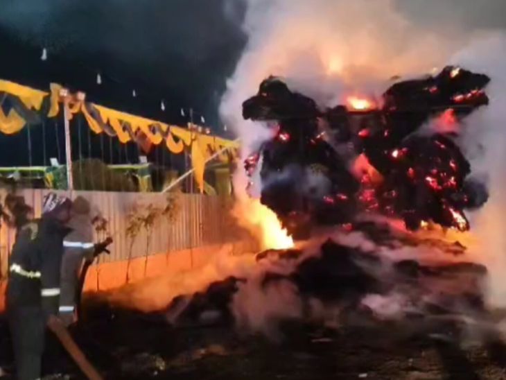 Tractor-trolley caught fire on Delhi-Saharanpur highway