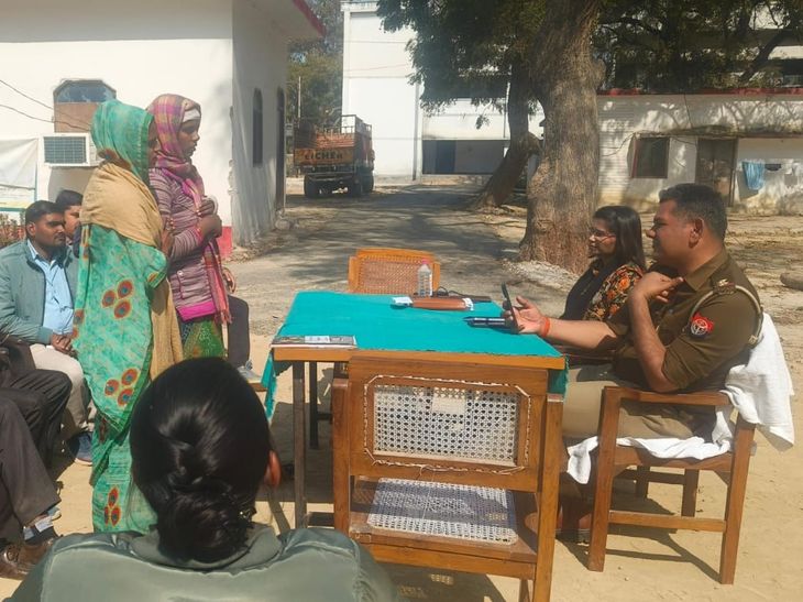 Solution day held in Bihar police station | बिहार थाने में लगा समाधान ...