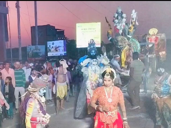 Palki Yatra organized on the 10th anniversary of Sai Mandir | साईं ...