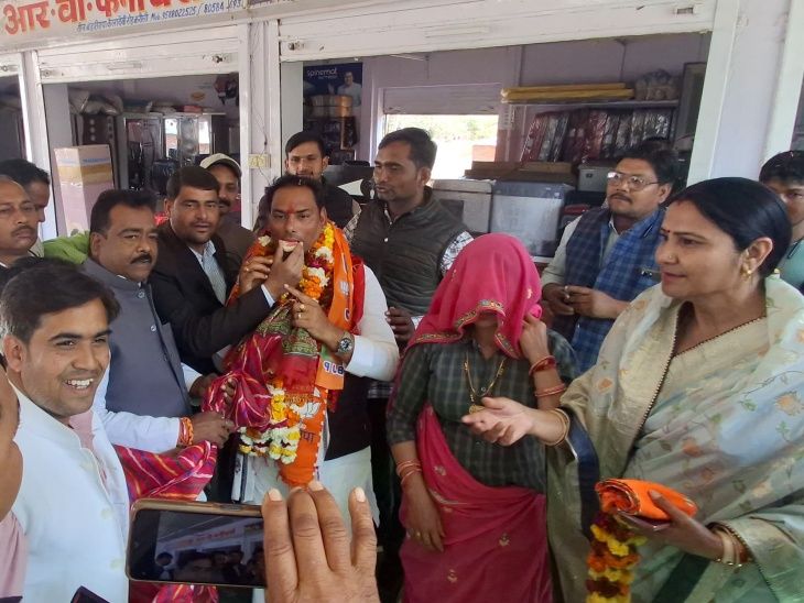 Birthday celebration of Sapotra MLA | सपोटरा विधायक का जन्मदिन समारोह ...