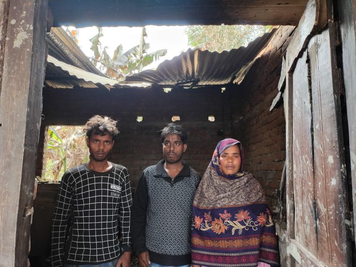Three houses of the same family burnt to ashes due to fire in Tamot