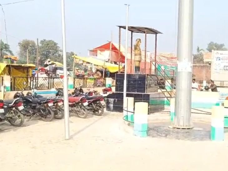 The park was converted into a bike stand for the Magh fair | माघ मेले ...