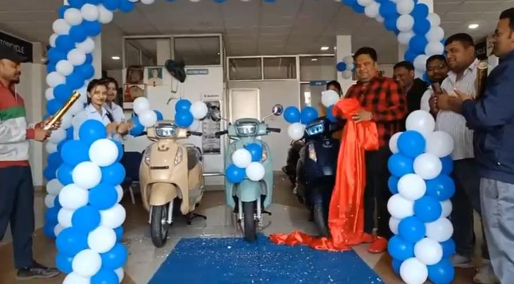 Suzuki launches new model of Access Scooty | सुजूकी में एक्सेस स्कूटी ...