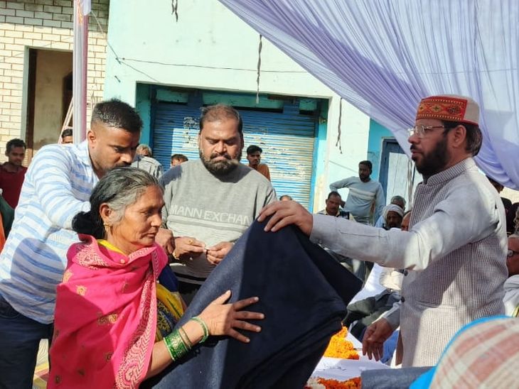 Public service campaign of Unchahar MLA Manoj Pandey