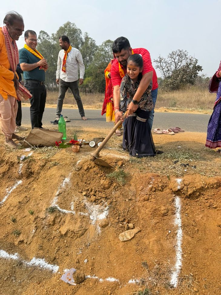 The gate of Surbhi Gaushala will be constructed soon, Bhoomi Pujan was ...