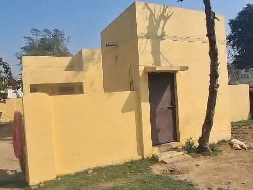 Post mortem house in Nighasan was closed for 37 years | निघासन में 37 ...